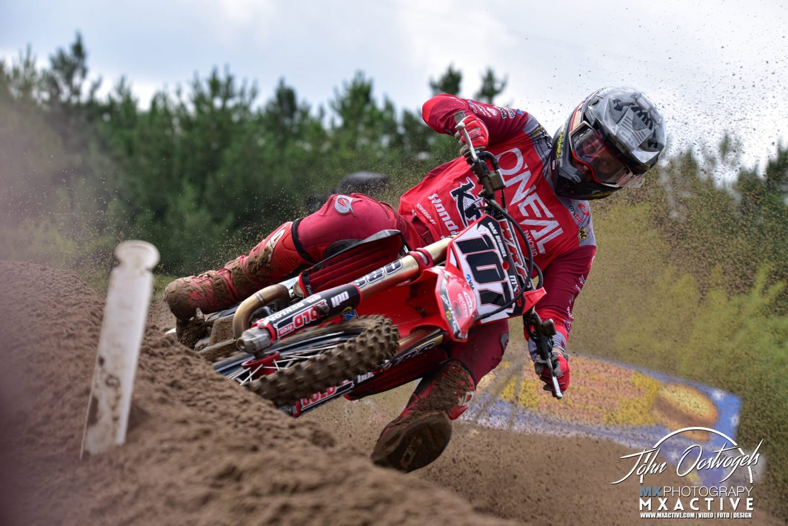 MXGP + EMX – GateDrop.com